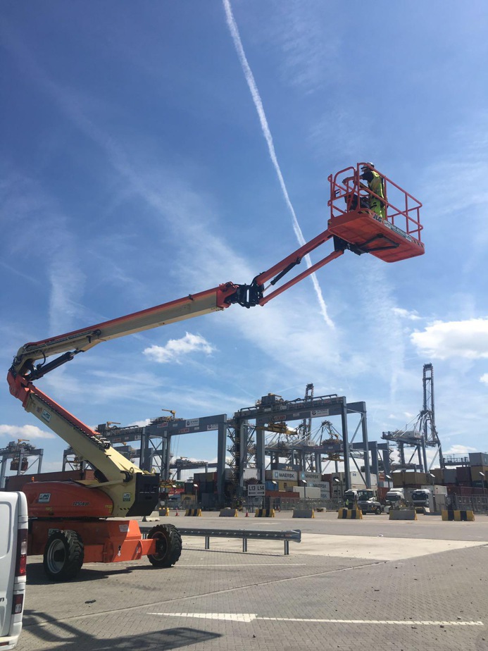 JMS Powered Access is first choice for dockside crane maintenance - JMS ...